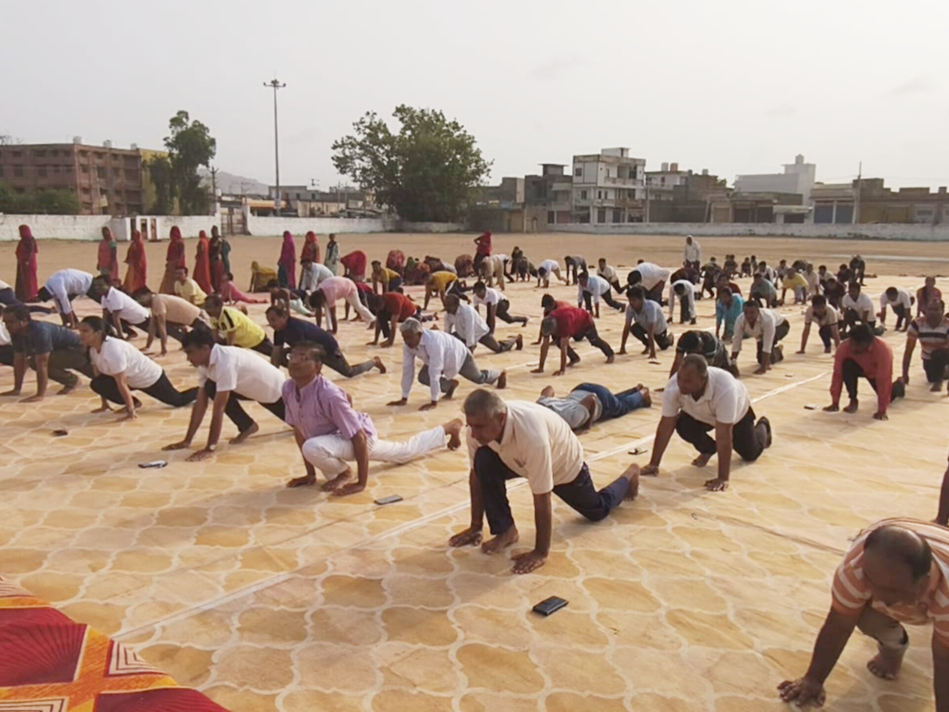 Yoga Day celebrated in Raniwada | रानीवाड़ा में मनाया योग दिवस: विधायक ...