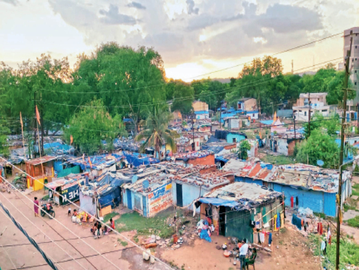 Bhopal's Atal Slums Series Part-4 | भोपाल में ऐसे फेल हो रहा झुग्गी ...