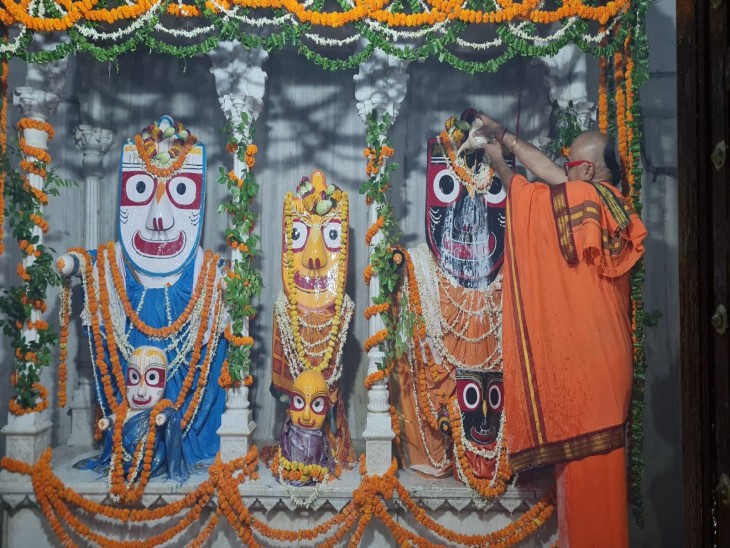 Lord Jagannath's Jal Yatra today | भगवान जगन्नाथ की जल यात्रा आज: मथुरा ...