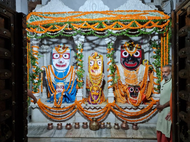 Lord Jagannath's Jal Yatra today | भगवान जगन्नाथ की जल यात्रा आज: मथुरा ...