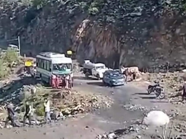 Flash-flood Udaipur Lahaul Spiti Himachal Pre Monsoon Rain | हिमाचल में बादल फटा, गंभरपुल में ...