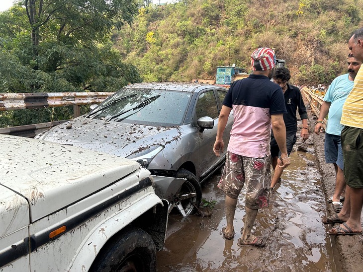 Flash-flood Udaipur Lahaul Spiti Himachal Pre Monsoon Rain | हिमाचल में बादल फटा, गंभरपुल में ...