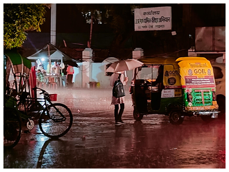 Strong easterly wind is stopping the rain in Lucknow,Monsoon will be ...