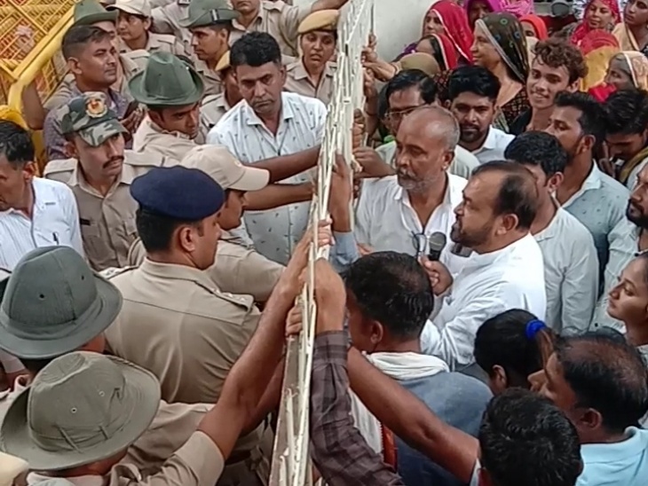 Case filed against 5 people including former MLA Sanyam Lodha. Accused ...