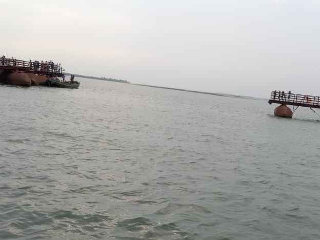 Pipa bridge opened in Danapur, now boat is the only support for ...