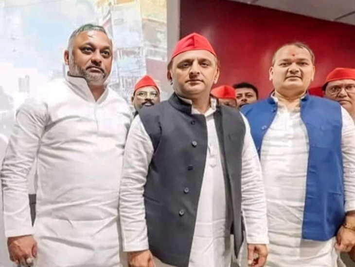 Bahubali brothers met Akhilesh Yadav | सुलतानुपर के बाहुबली सोनू-मोनू ...