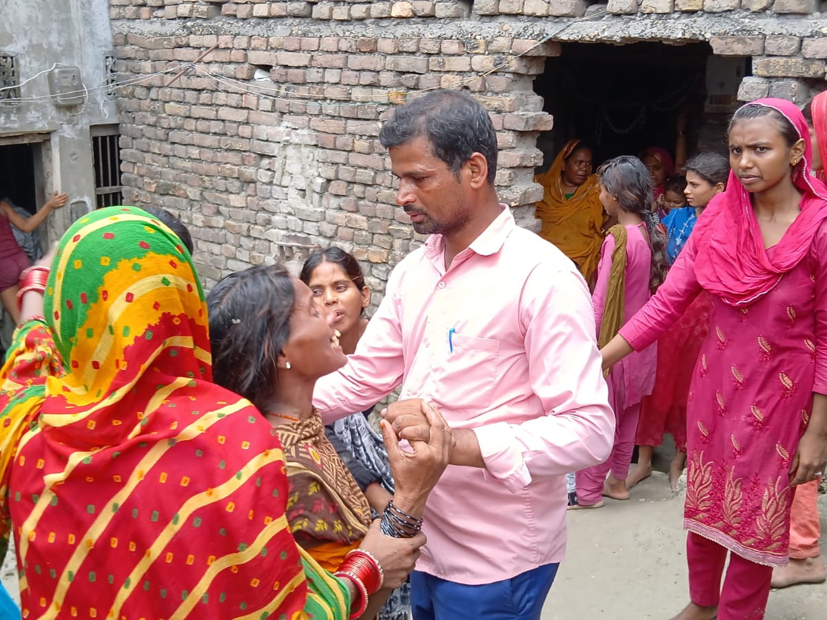 Ruckus by family members in Shahabuddin murder case in Bettiah | बेतिया ...