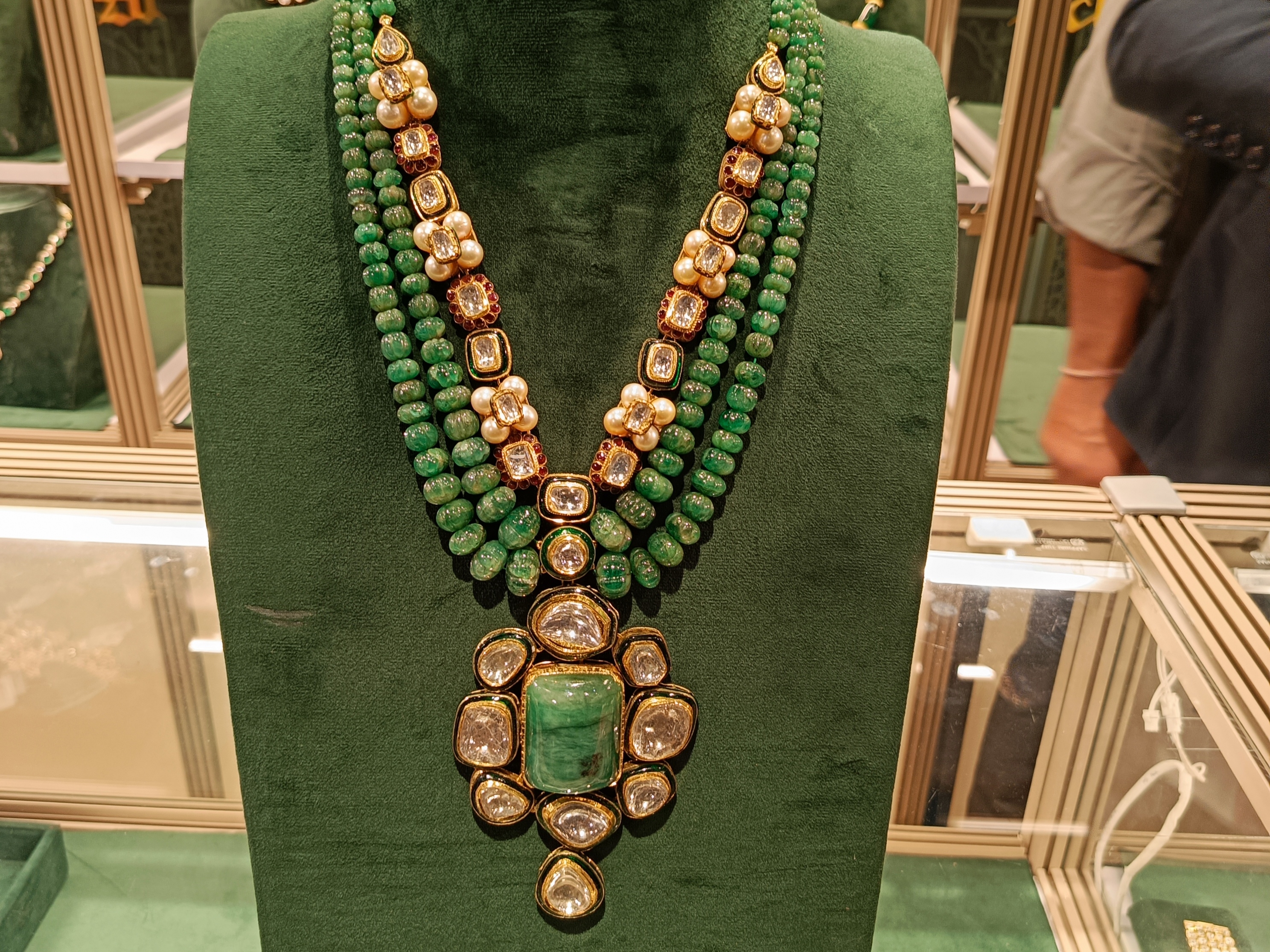Jaipur Jewellery Show 2024; Anant Radhika Ambani Wedding Necklace ...