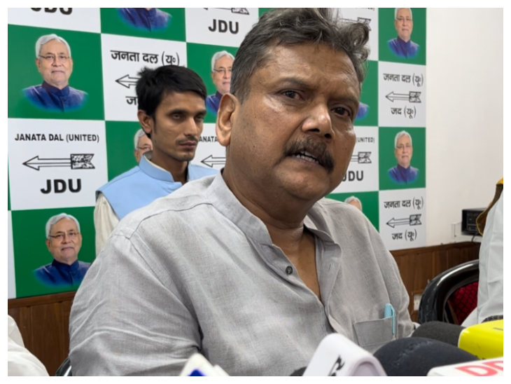 former ias officer manish varma joins jdu; ias manish varma relation with cm nitish | पूर्व IAS ...