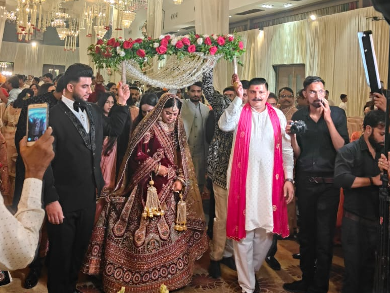 marriage auspicious time- 1500 marriages took place in agra | आगरा में एक दिन में हुईं 1500 ...