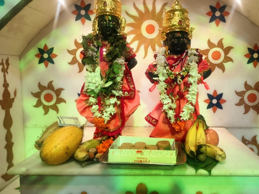 Abhishek of Lord Pandharinath in Vitthal temple on Devshayani Ekadashi ...