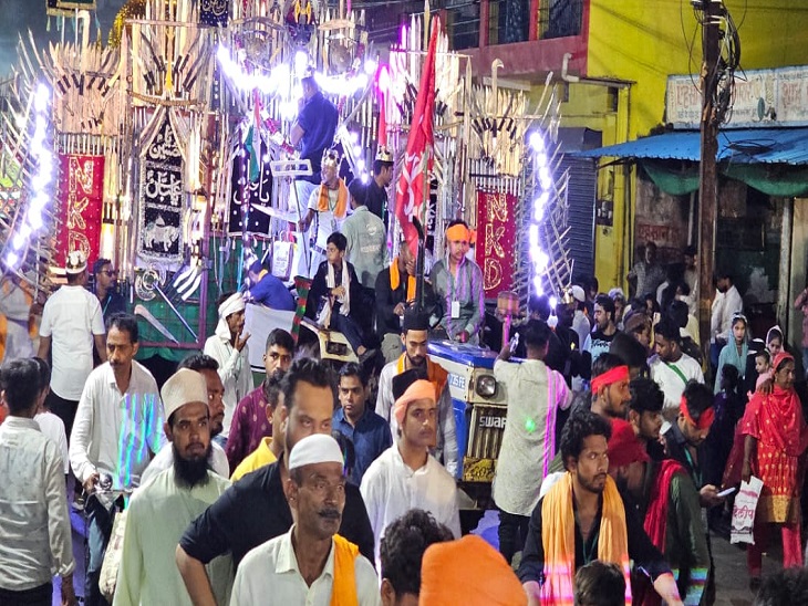 Tajia procession on Muharram in Bhilai till 12 midnight | मोहर्रम पर ...