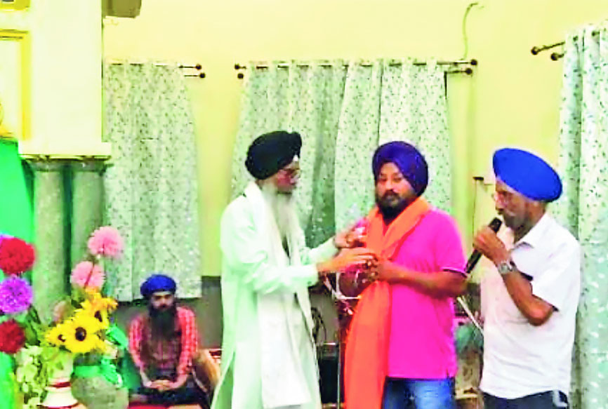 Manjit Singh Gill became the head of Sikh Naujwan Sabha in Burmamines Gurdwara | बर्मामाइंस ...