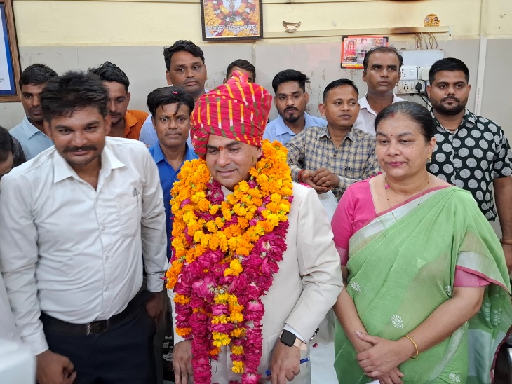 Dr. Samarveer Sikarwar becomes the new PMO of the hospital | डॉ. समरवीर ...