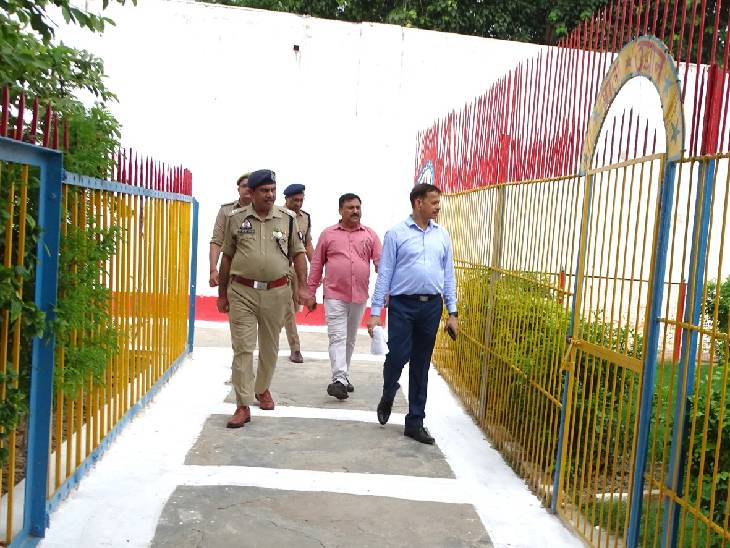 DIG jail raid in Kanpur jail, DIG jail PN Pandey stayed for five hours ...