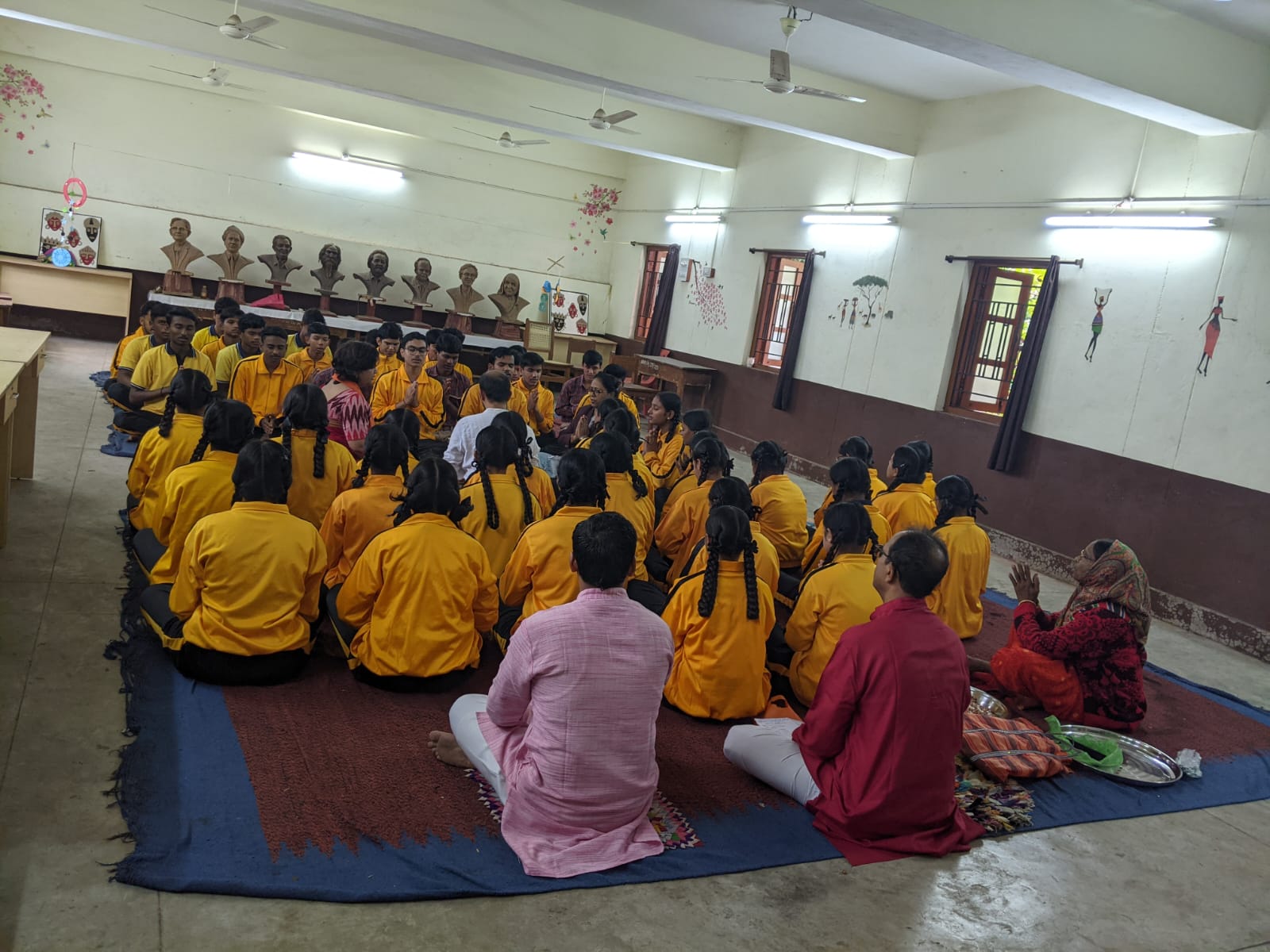 Guru Parv was celebrated in DAV Public School Bacheli, Havan-Pujan was ...