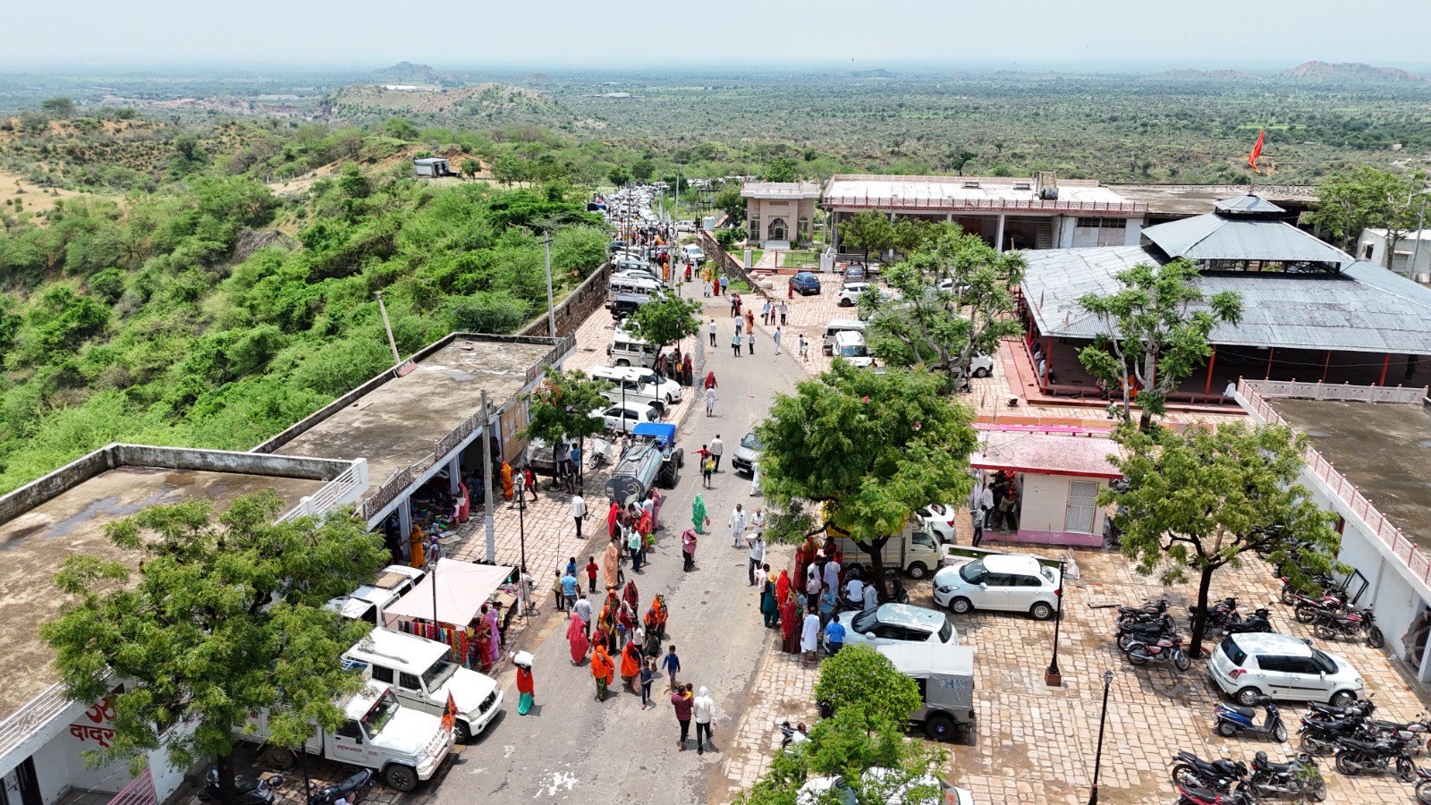 Guru Purnima: Devotees gathered at Bhairana Dham, the place of ...
