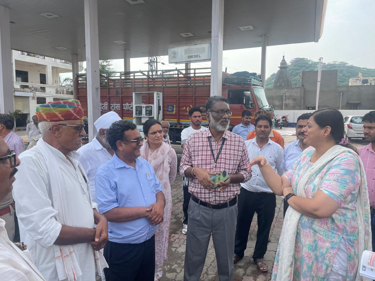 Traffic lights will be installed at Sendriya crossing | सेंदरिया चौराहे ...