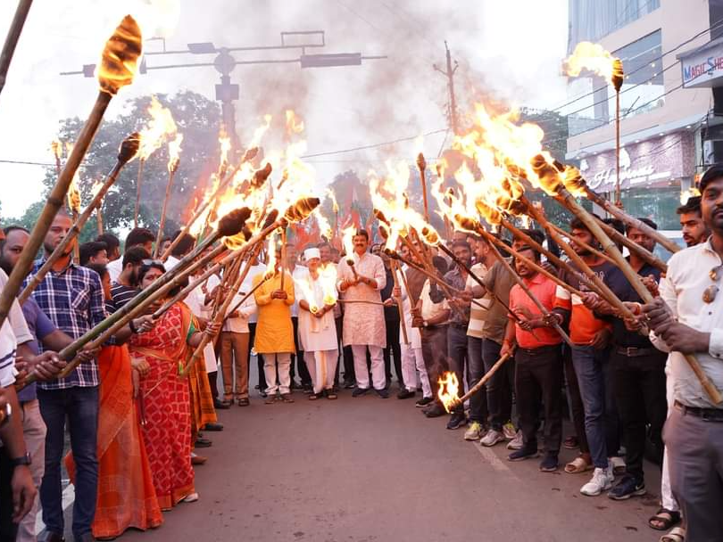 Torch procession taken out on the eve of Kargil Vijay Diwas | कारगिल ...