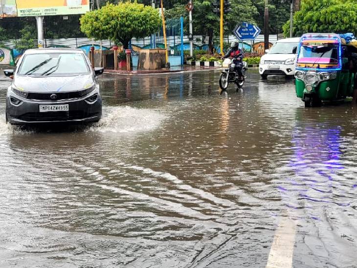 Rain in Bhopal since morning, water level in Bada Talab increased ...