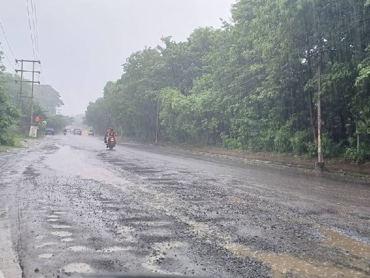 Rain in Bhopal since morning, water level in Bada Talab increased ...