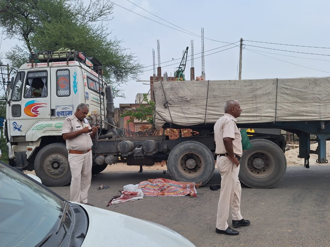 Jhajjar Road Accident Collage Girl Student dies, bike-trola collision ...