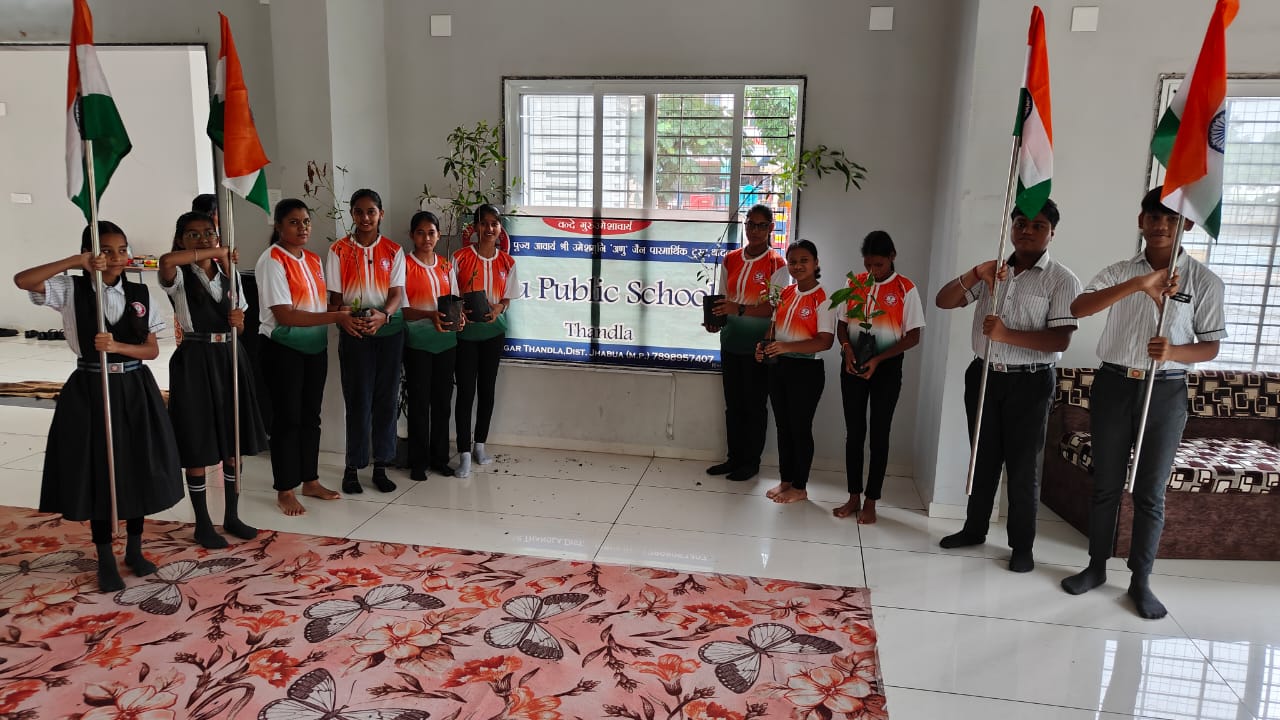 Kargil Vijay Diwas: Children told the story of Param Vir Chakra winners ...