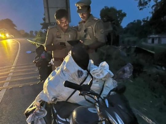 The bike of the youth was found on the Saryu river bridge, cosmetic ...