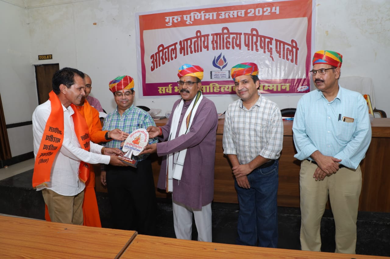 Dr. Pathak, writer Shyam Singh and Dr. Rajpurohit explained their ...