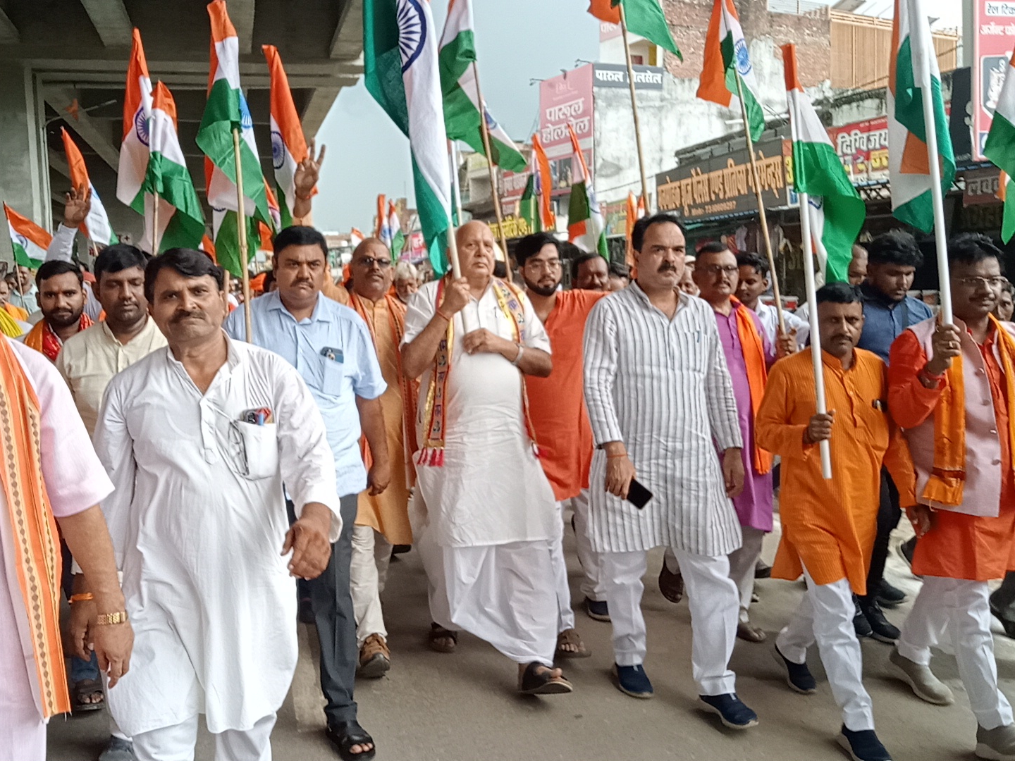 uttar pradesh ayodhya har ghar tiranga yatra krishi mantri surya pratap sahi | अयोध्या में निकला ...