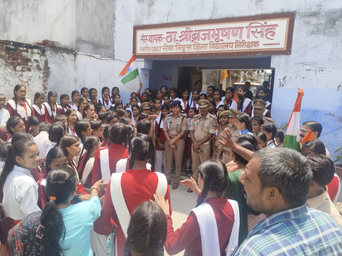 The CO reached the school in Unnao and made the students aware
