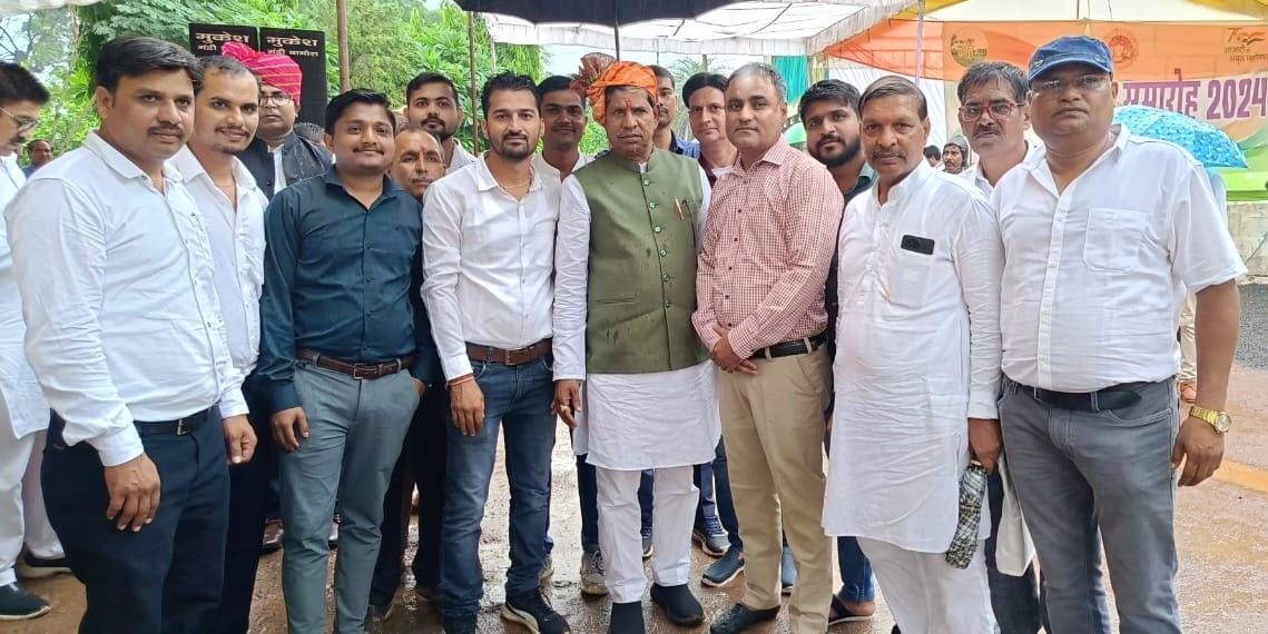 Commendation letter to Pathari Tehsildar | पठारी तहसीलदार को प्रशस्ति ...