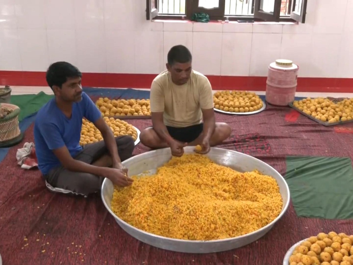 Charkhi Dadri Vinesh welcome Preparations complete Wrestler Bajrang ...