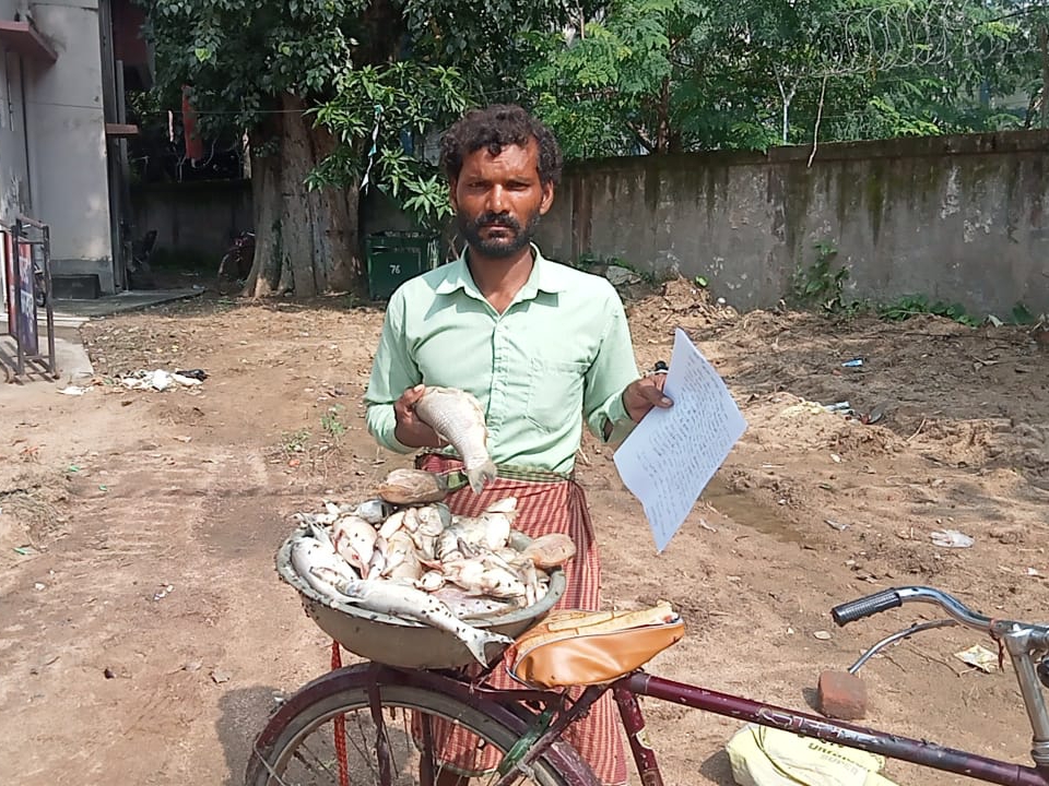 Fish worth lakhs killed for 1300 outstanding tuition fees in banka