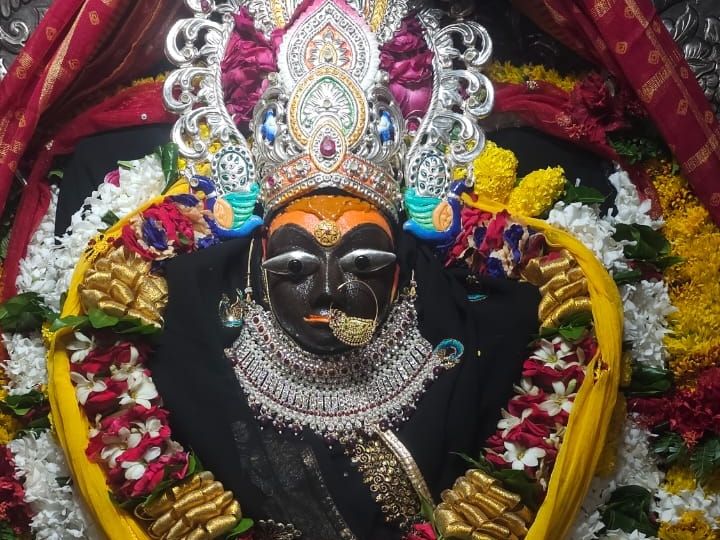 Divine idol of Shiva-Parvati established in Gupta Kashi