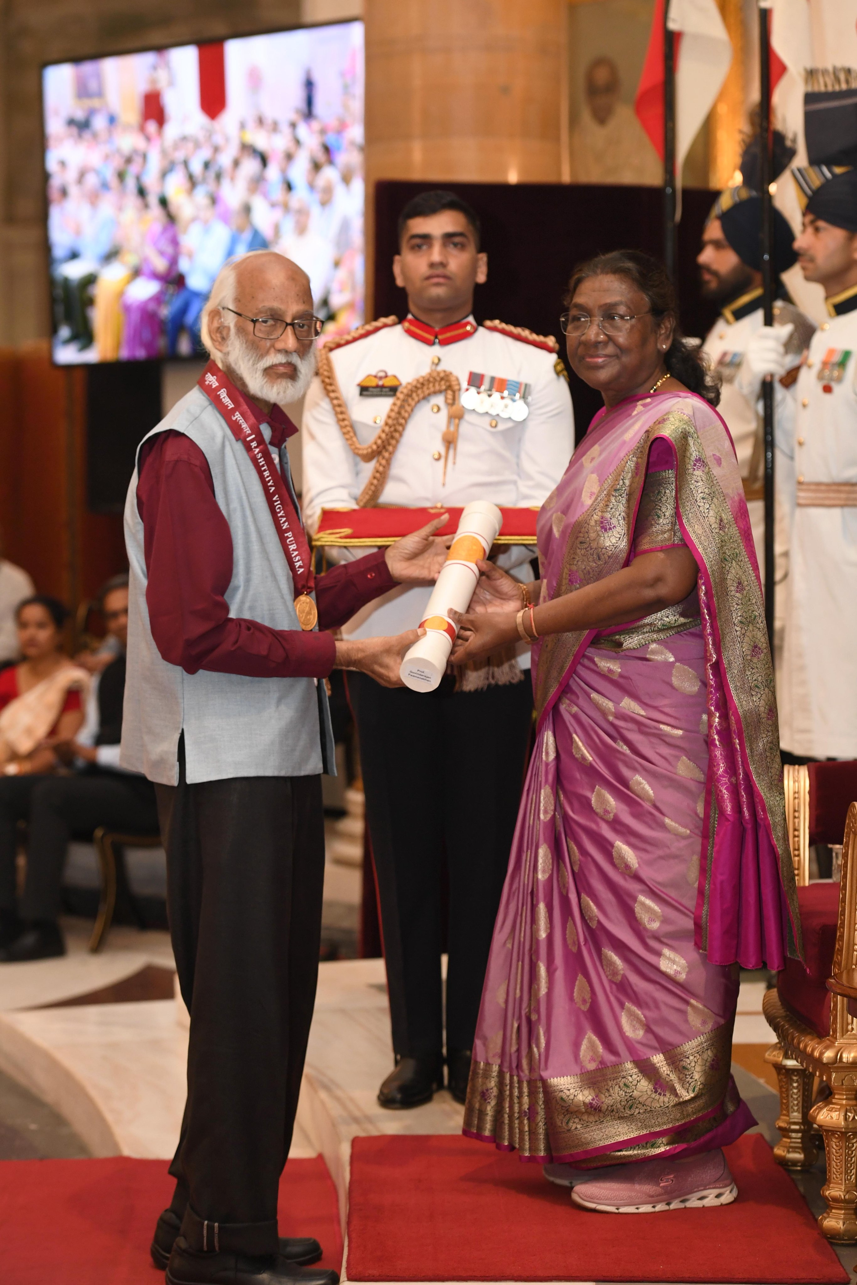 33 scientists received National Science Award, Senior IAS officer ...