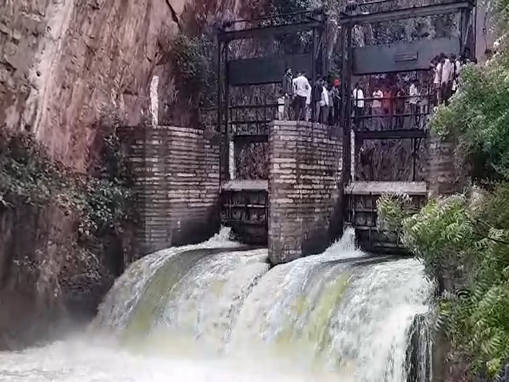 Udaipur Rain Update, Rivers and streams are in spate in Udaipur, Madar ...