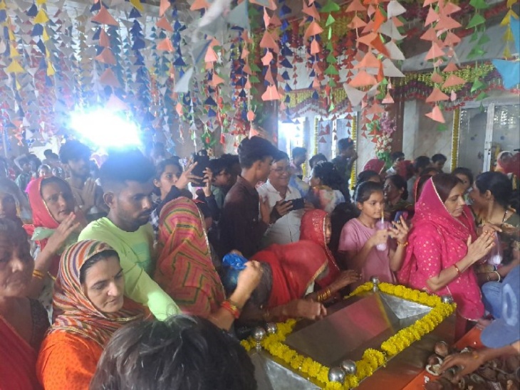 Fair of devotees organized in the temples of Baba Ramdev in Pali | बाबा ...