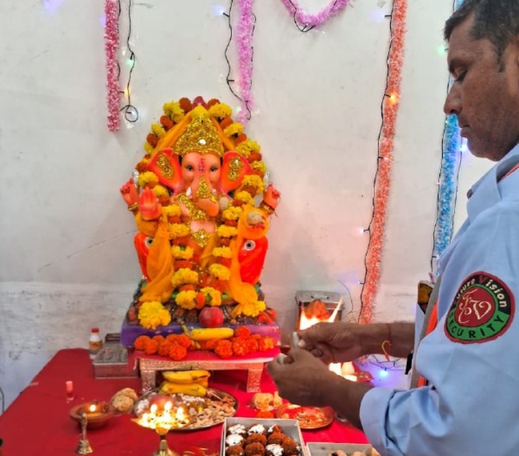 Ganesh Chaturthi today, Ganpati Bappa is present in every house in Pali ...