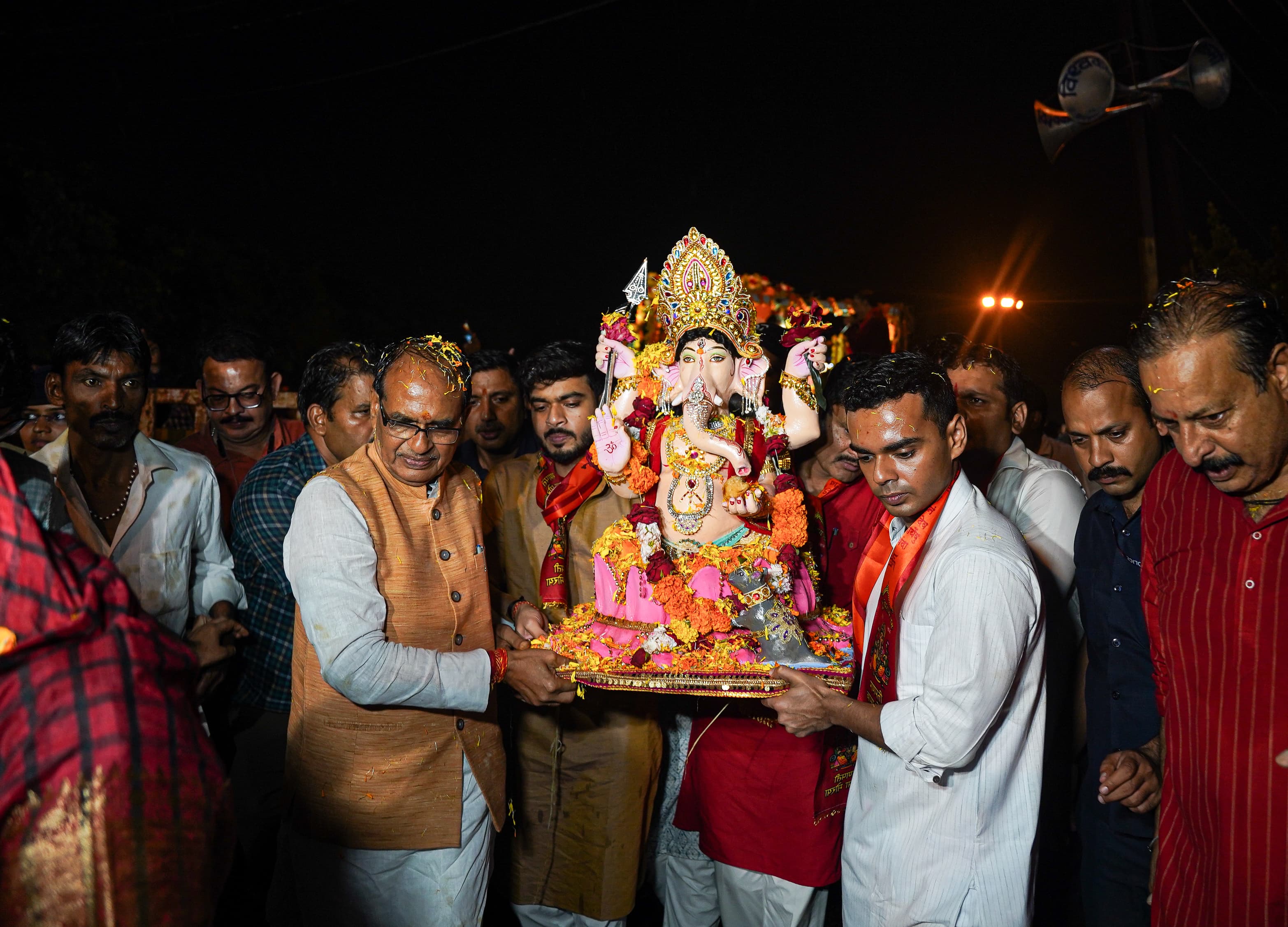 Ganesh immersion today at 6 ghats of Bhopal | भोपाल के 6 घाटों पर गणेश ...