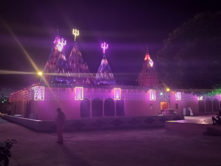 AYodhya. Guru Parv celebrations were held in full swing at Udasin Rishi ...