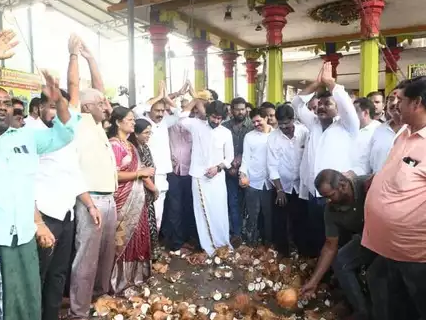 Tirumala Tirupati Balaji Laddu Row; YSRCP Leaders Vs N Chandrababu Naidu | तिरुपति लड्‌डू विवाद ...