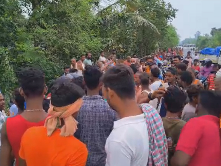 A wild buffalo from Nepal crushed 2 people to death in supaul | नेपाल ...