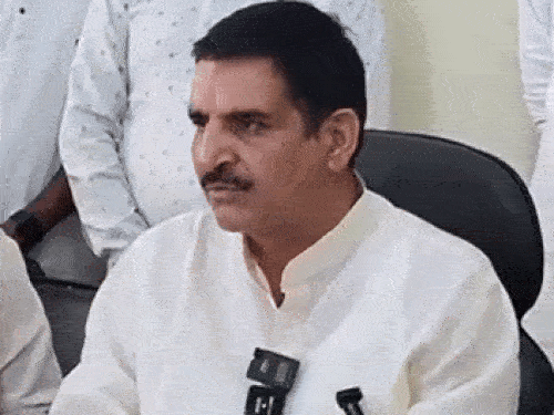 Hisar- Nalwa area Congress candidate Anil Mann former minister Sampat ...