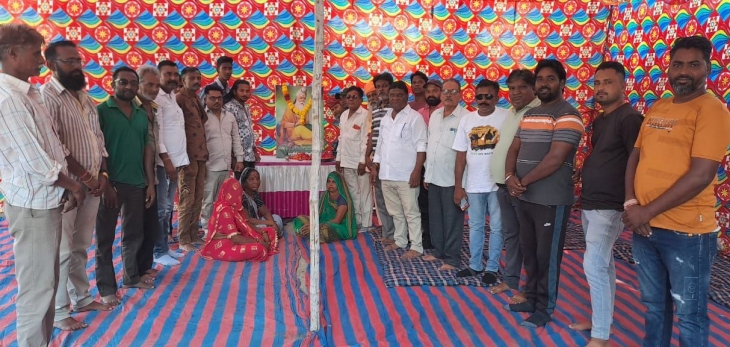 Valmiki Samaj celebrated the birth anniversary of Saint Valmiki in Pali.