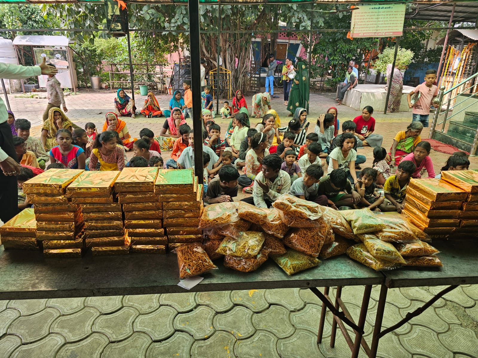 Meaningful Diwali campaign of Vishwa Brahmin Samaj Sangh in Indore ...