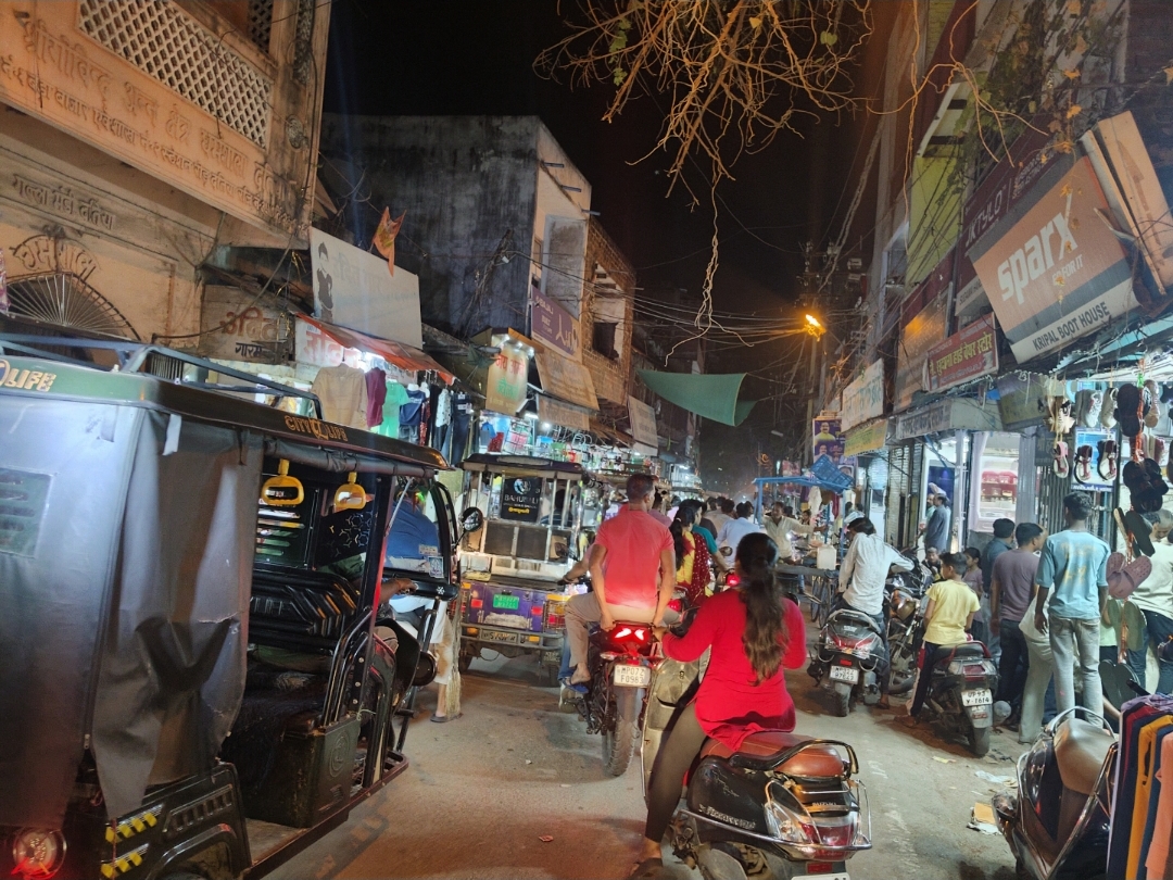 Traffic jam in the main market of Datia | दतिया के मुख्य बाजार में जाम ...