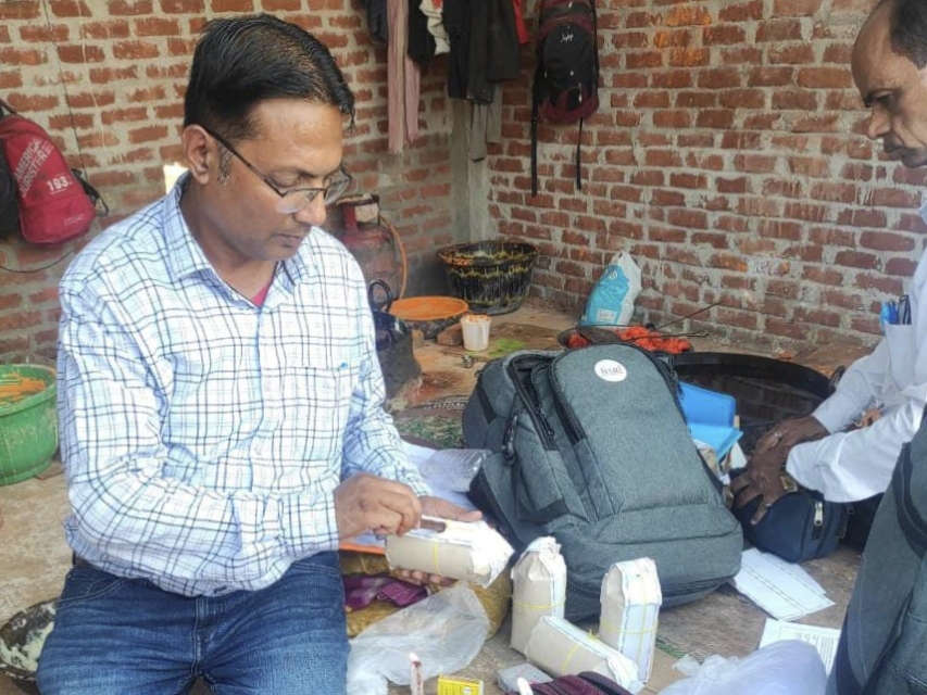 Use of bad paneer and spices in the dhaba on the highway | हाईवे किनारे ...