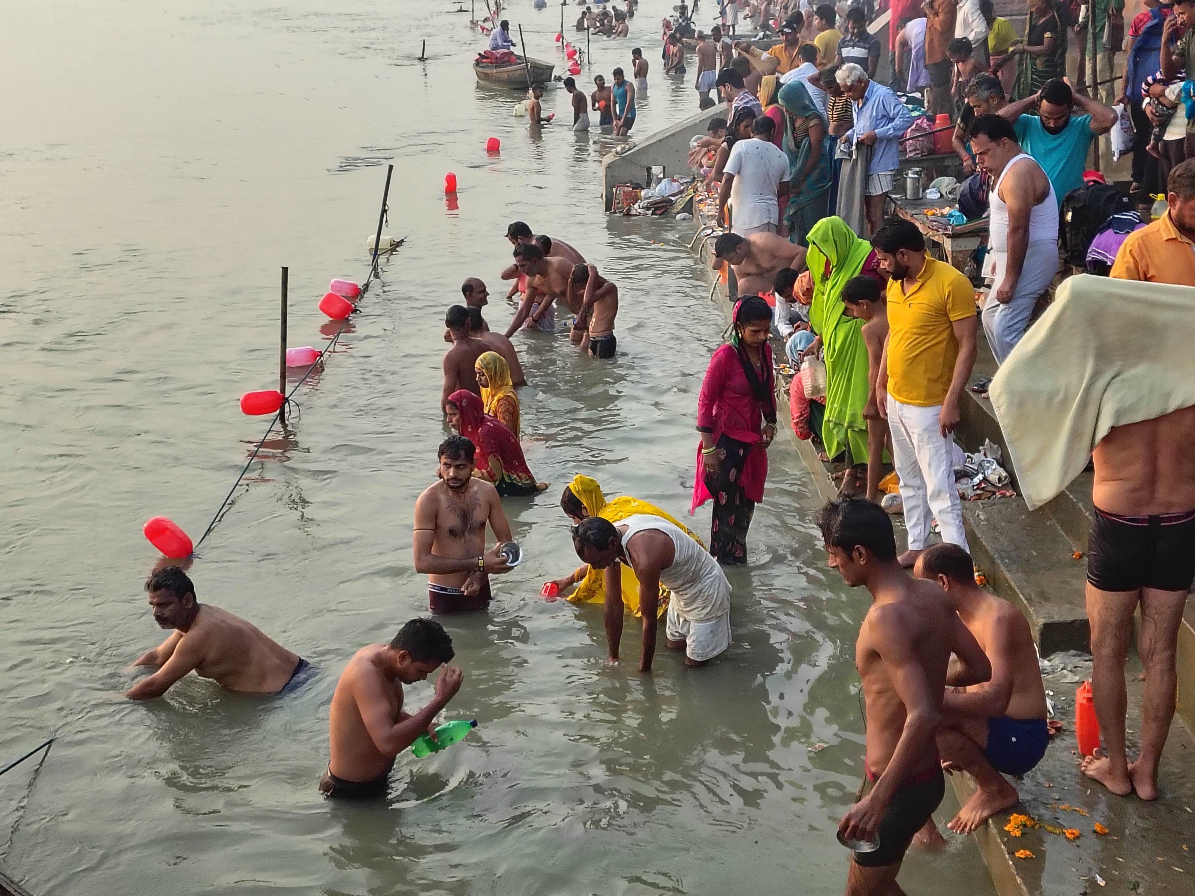 Crowds of devotees gathered at the Ganga Ghats in Anupshahr