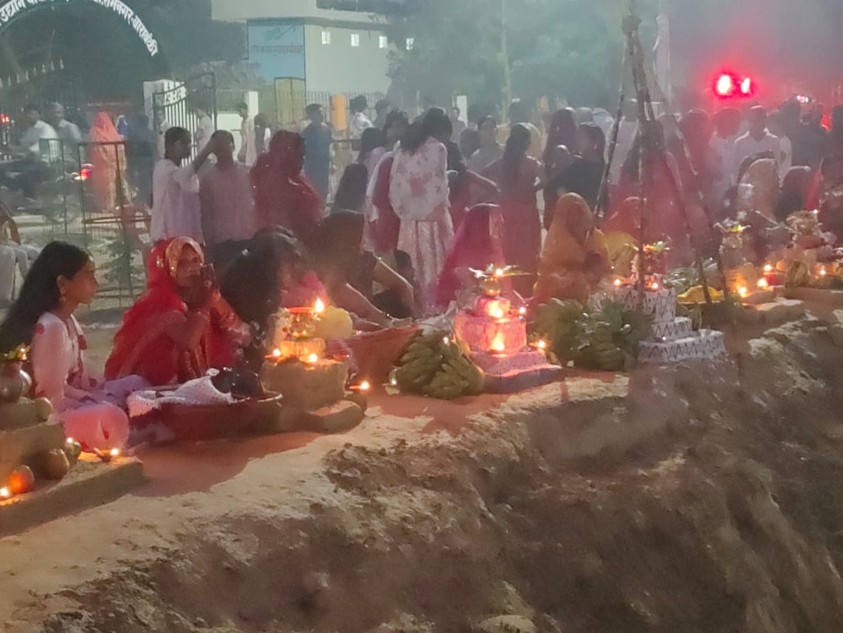 The beauty of the Ghats on the occasion of Chhath festival in Ramnagar ...